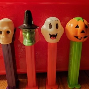 PEZ | Accents | Vintage Halloween Pez Dispensers Set Of 4 | Poshmark